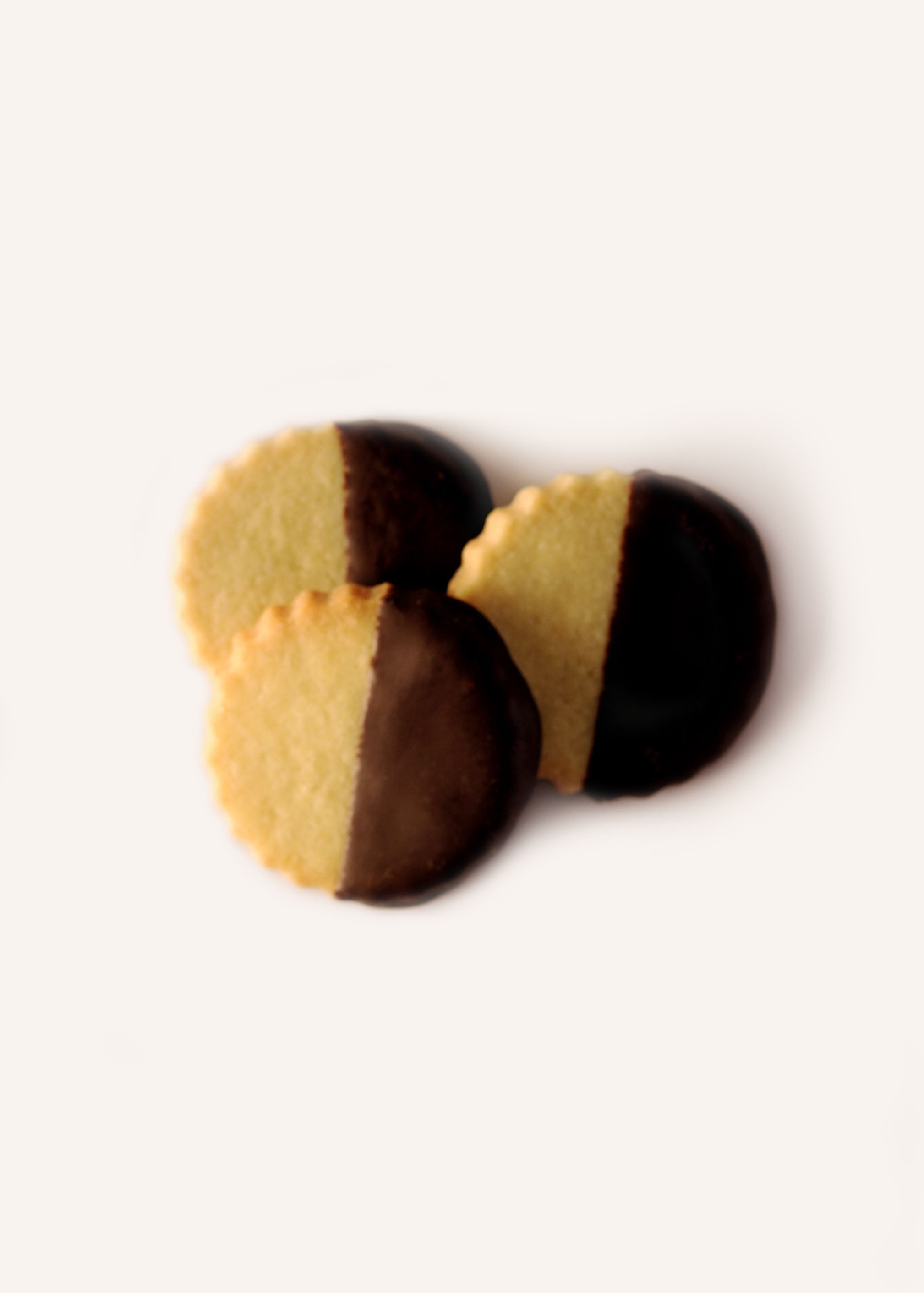 Half Dipped Shortbread – Youngs Farm